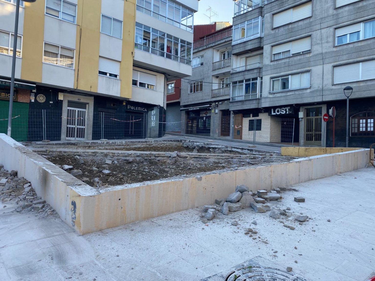 Desenvólvense a bo ritmo as obras de humanización da Praza Luis García ...